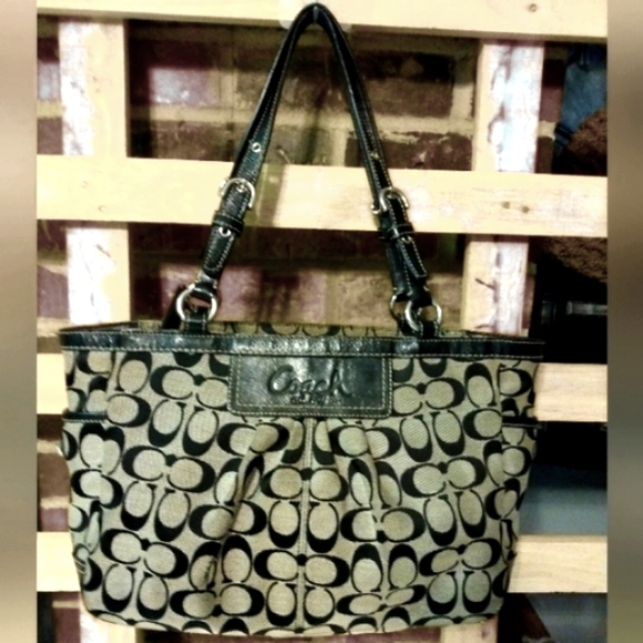 Coach | Bags | Coach Authentic Signature Gray And Black Canvas Trimmed ...